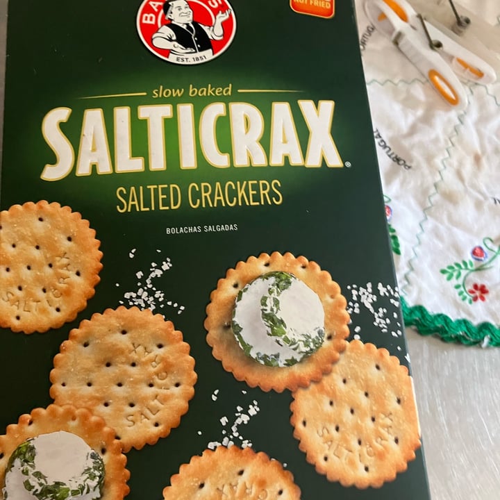 Bakers Salticrax Salted Crackers with Rosemary & Garlic Review | abillion