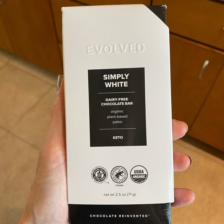 Evolved Simply White Dairy-Free Chocolate Bar Review | abillion