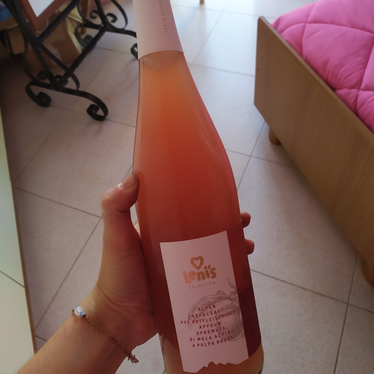 Succo di mela a polpa rossa from Leni's - Vegan Product Reviews ...