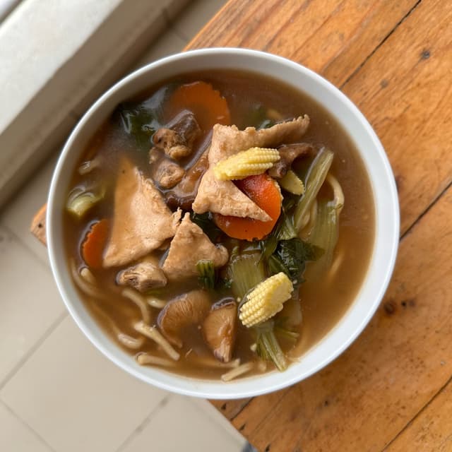 Yee Fu Mee at Delish Vegan Restaurant - Review by @dafnelately | abillion