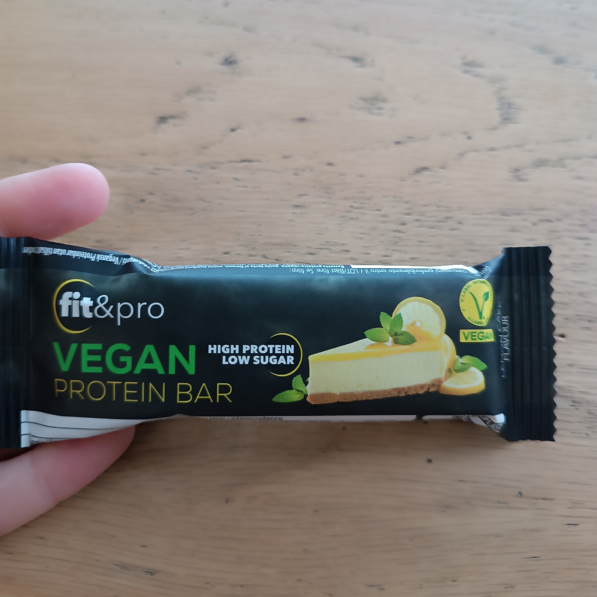 vegan protein bar limone at Fit&pro - Review by @danidea | abillion