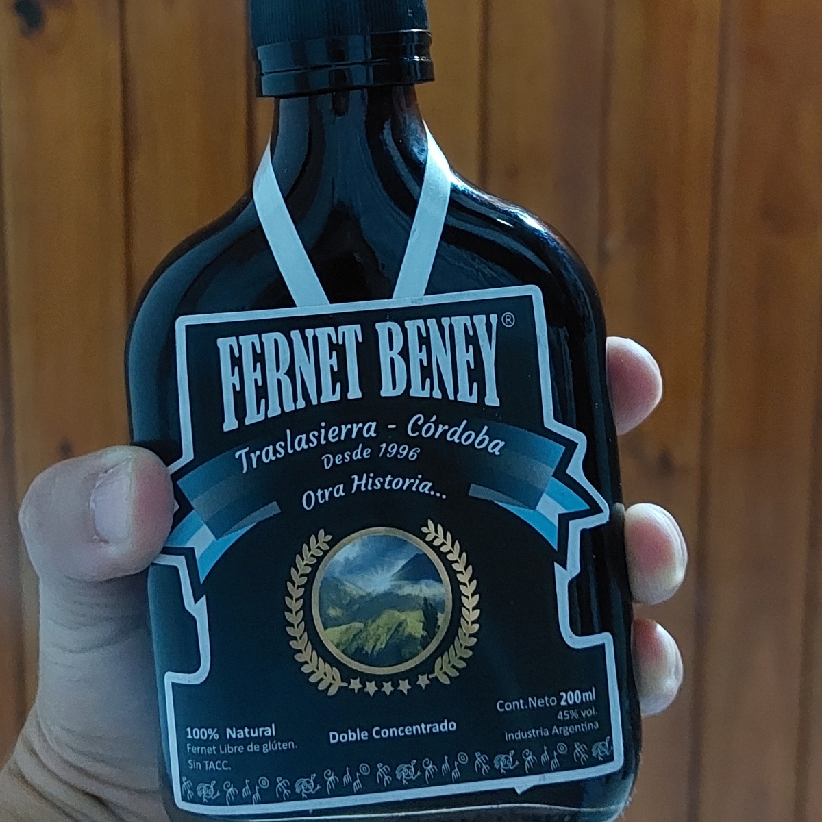 Petaca de fernet 200ml from Fernet Beney - Vegan Product Reviews ...