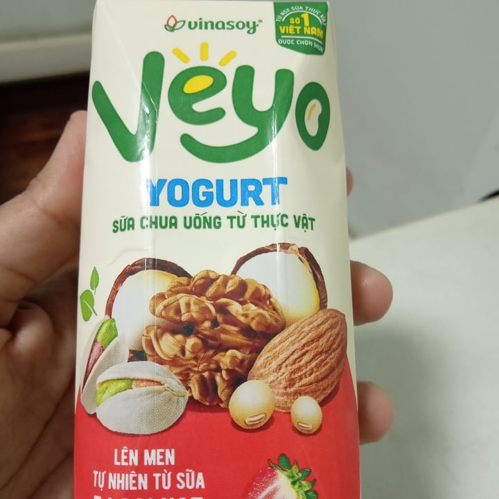 Vinasoy VEYO Yogurt Strawberry Review | abillion