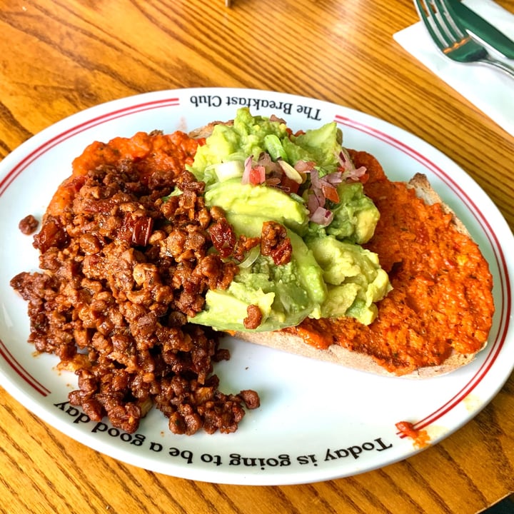 The Breakfast Club United Kingdom Smashed Avocado & Mojo Picon Review ...