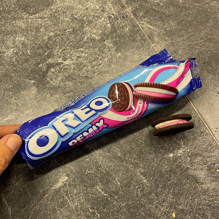 Oreo Oreo remix raspberry & vanilla flavour Review | abillion