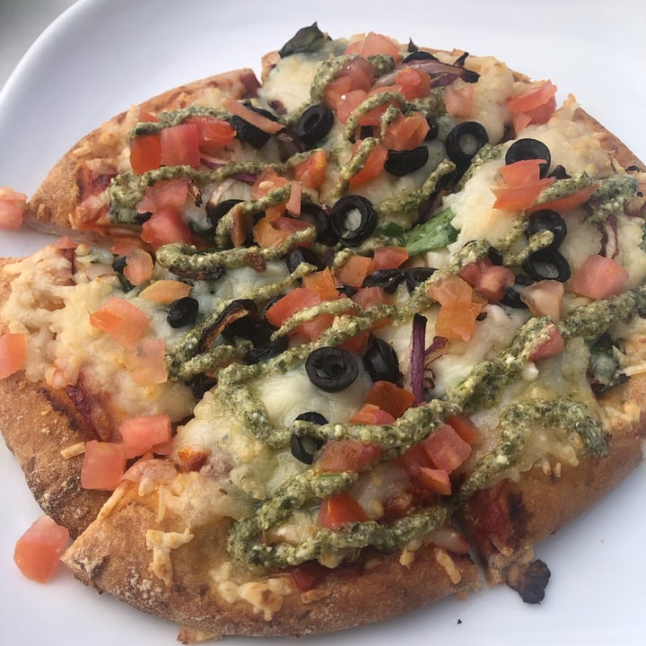 Boston Pizza Gravenhurst, Canada Mediterranean Pizza Review | abillion