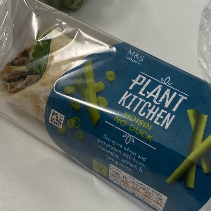 Plant Kitchen (M&S) Hoisin No Duck Wrap Review | abillion