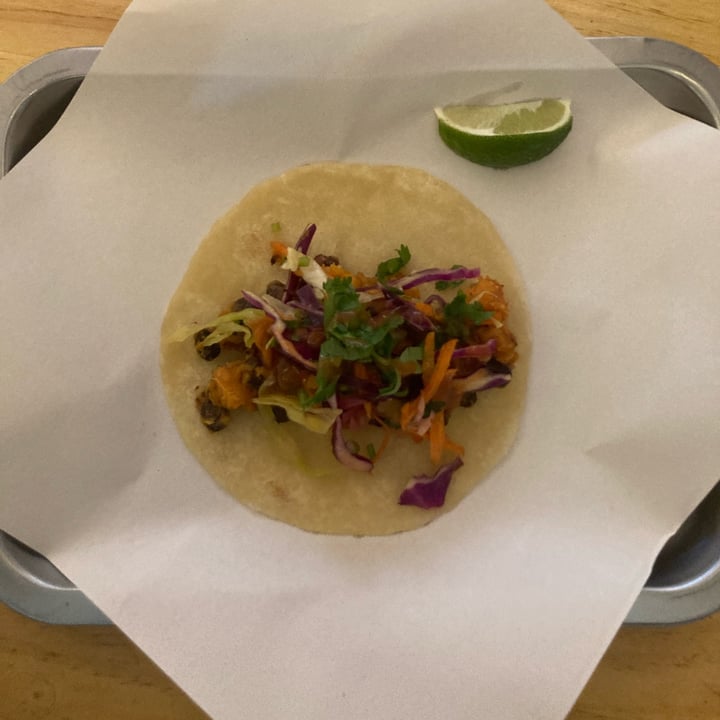 Chubby Gonzo's Krong Siem Reap, Cambodia vegan taco Review | abillion