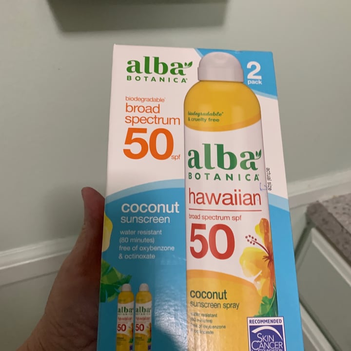 Alba Botanica Hawaiian Sunscreen 50 Coconut Clear Spray Review | abillion