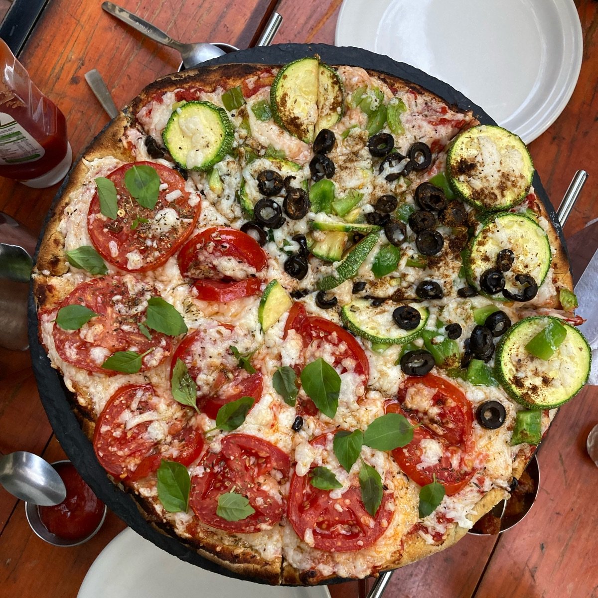 Pizza margarita at Govinda's Hindu Vegetarian Haré Krishna, Mexico City ...