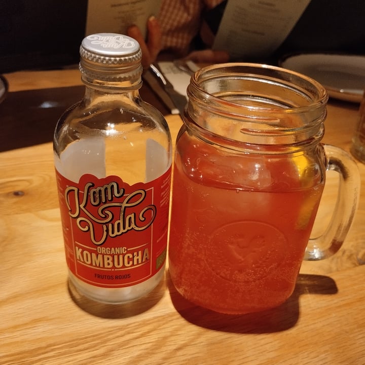 Margarito València, Spain Komvida Kombucha Frutos Rojos Review | abillion