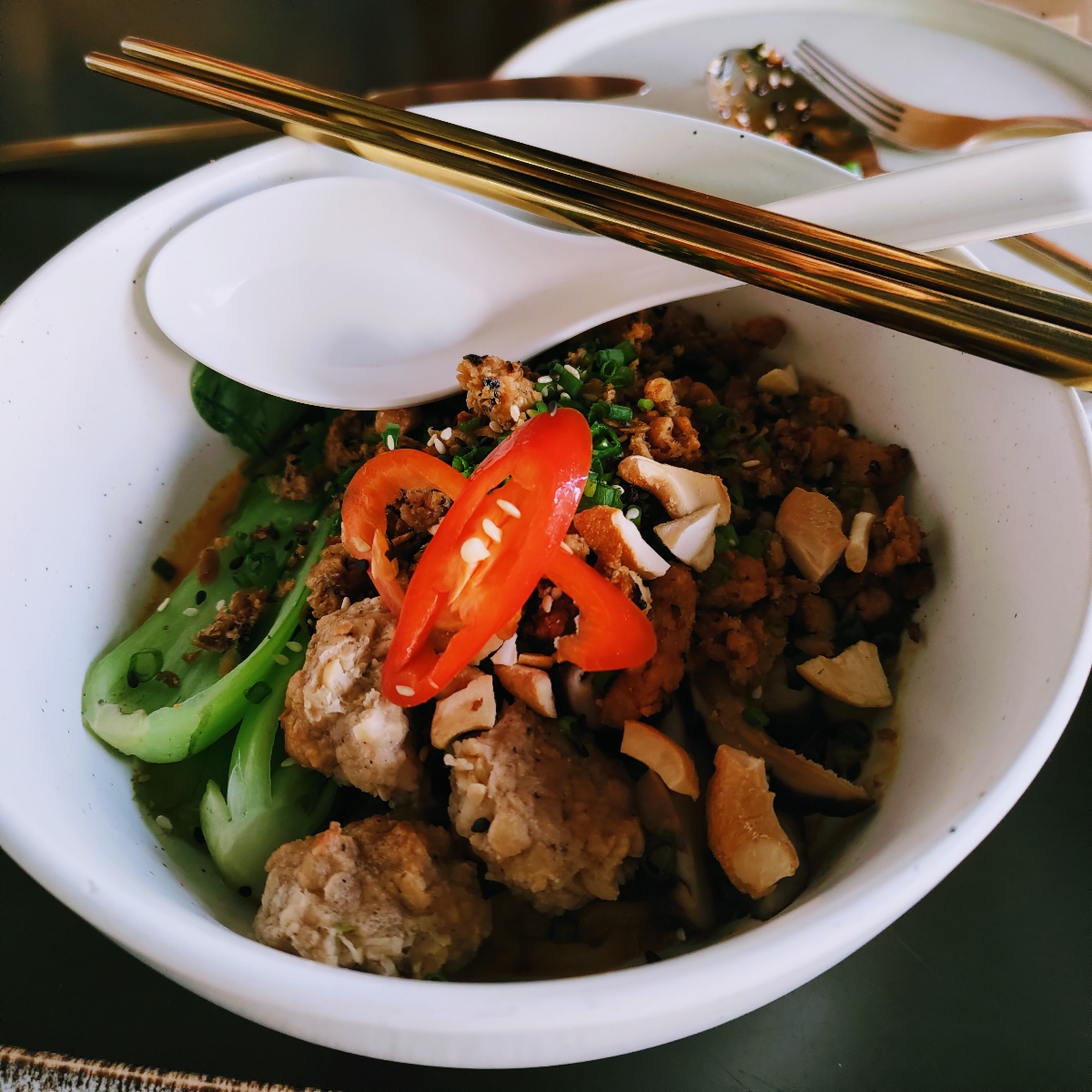 Damn Good Dan Dan at Vistro, Bangkok - Vegan Dish Reviews & Ratings ...