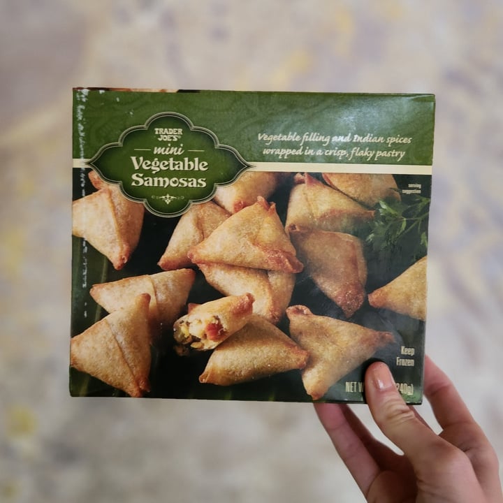Trader Joe's Mini vegetable samosas Review | abillion
