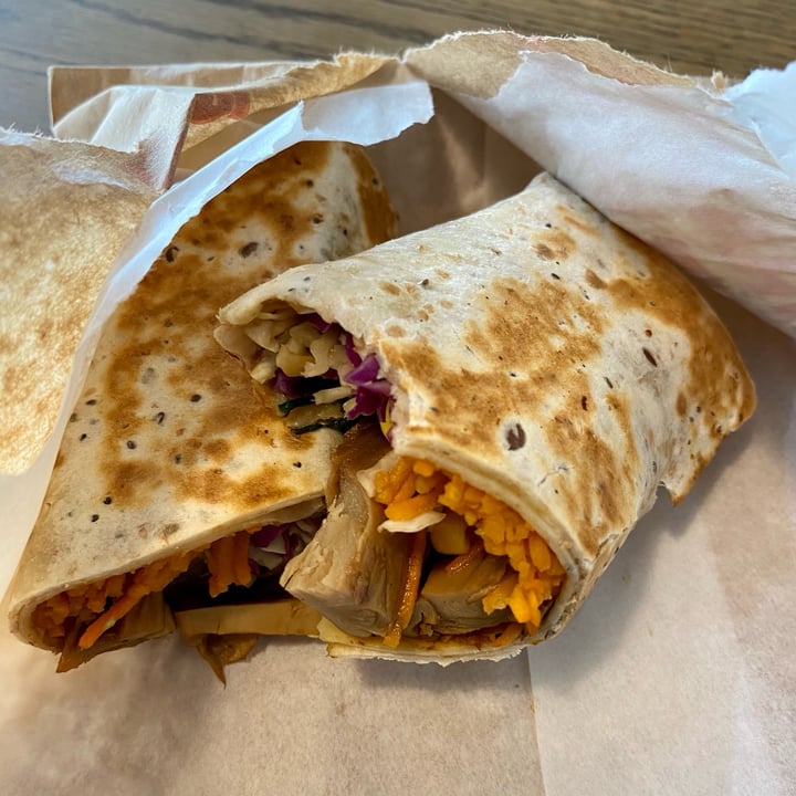 Vida E Caffe BBQ Ch cken Wrap Review Abillion