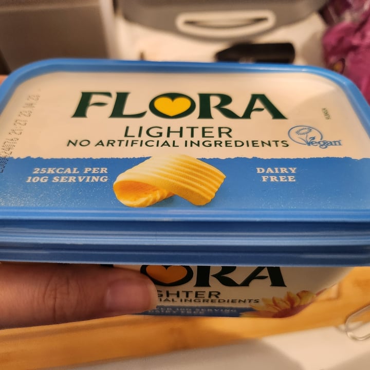 Flora Flora light Review | abillion