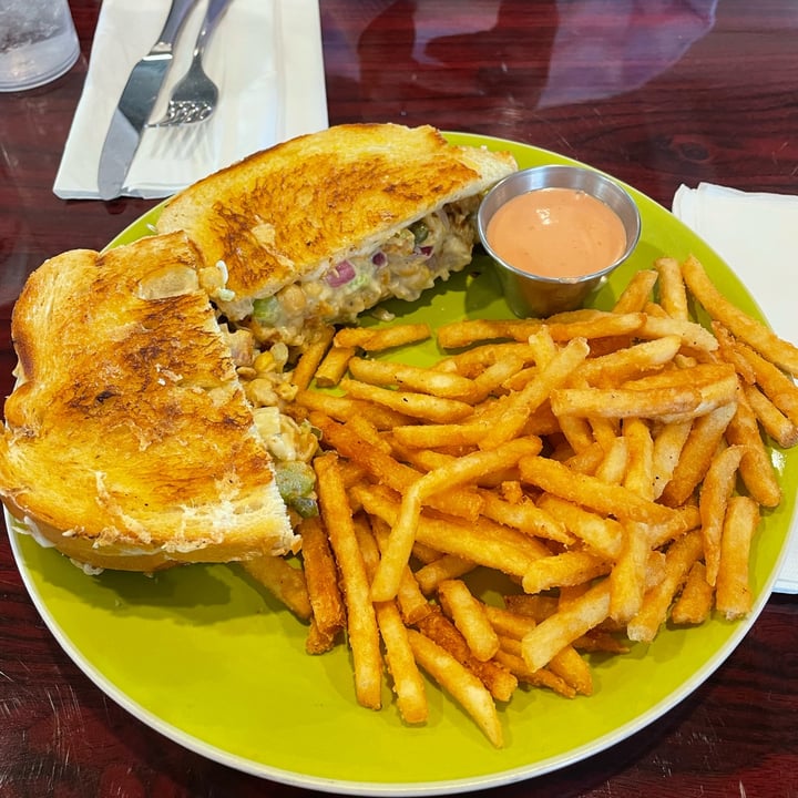 Sweet Hazel & Co. Murray, United States Reuben sandwich Review | abillion