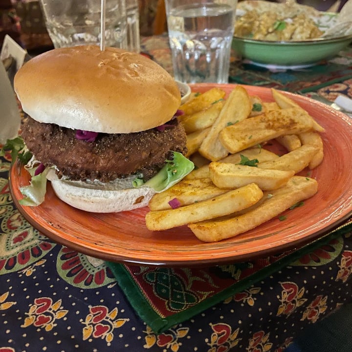Cafe Shanti United Kingdom All Outta Cluck Review | abillion