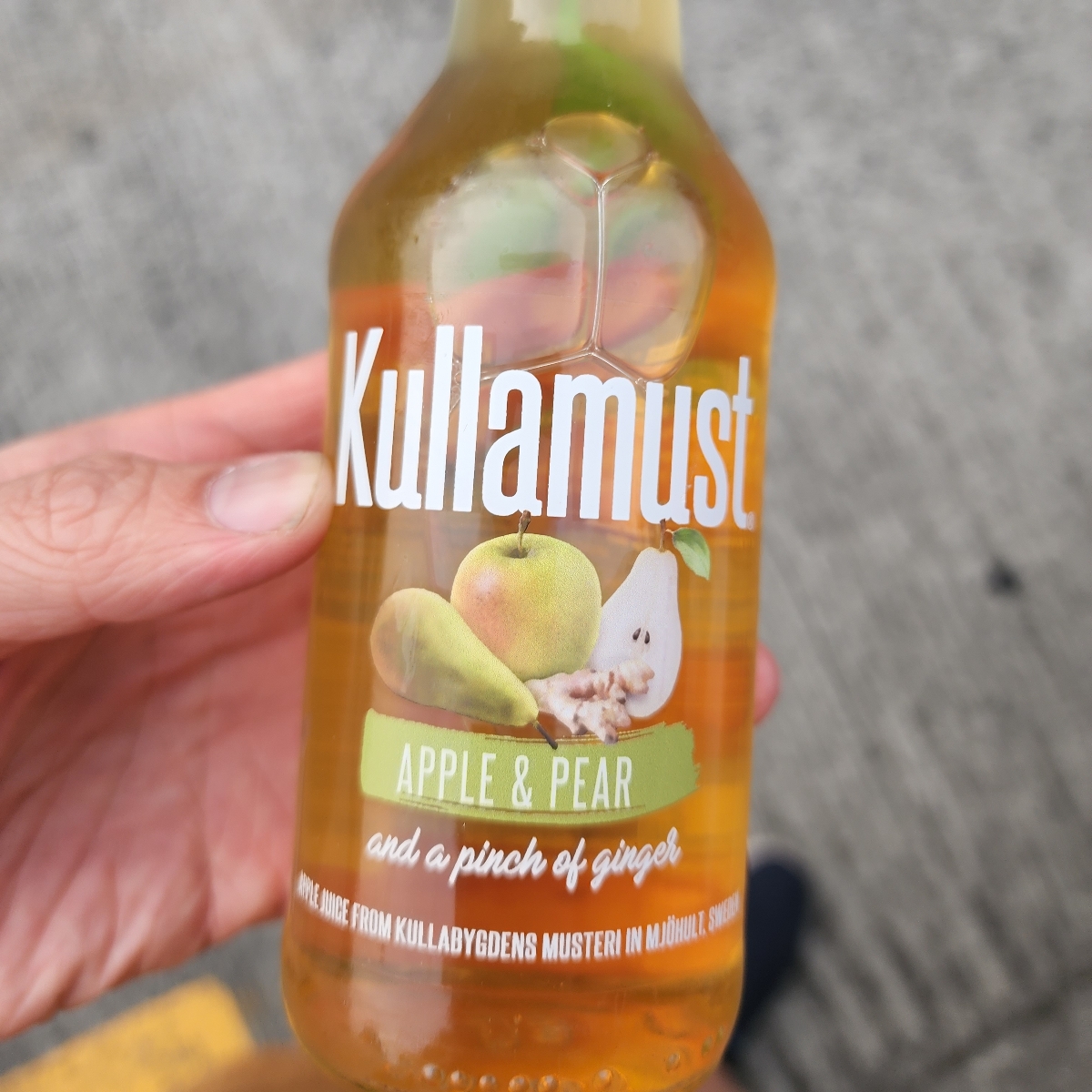 Apple & Pear and a Pinch of Ginger from Kullamust - Vegan Product ...