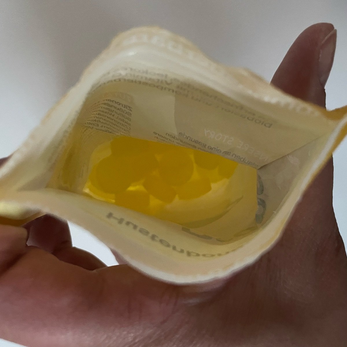 Hustenbonbons natürlicher Zitronengeschmack from True Drops - Vegan ...