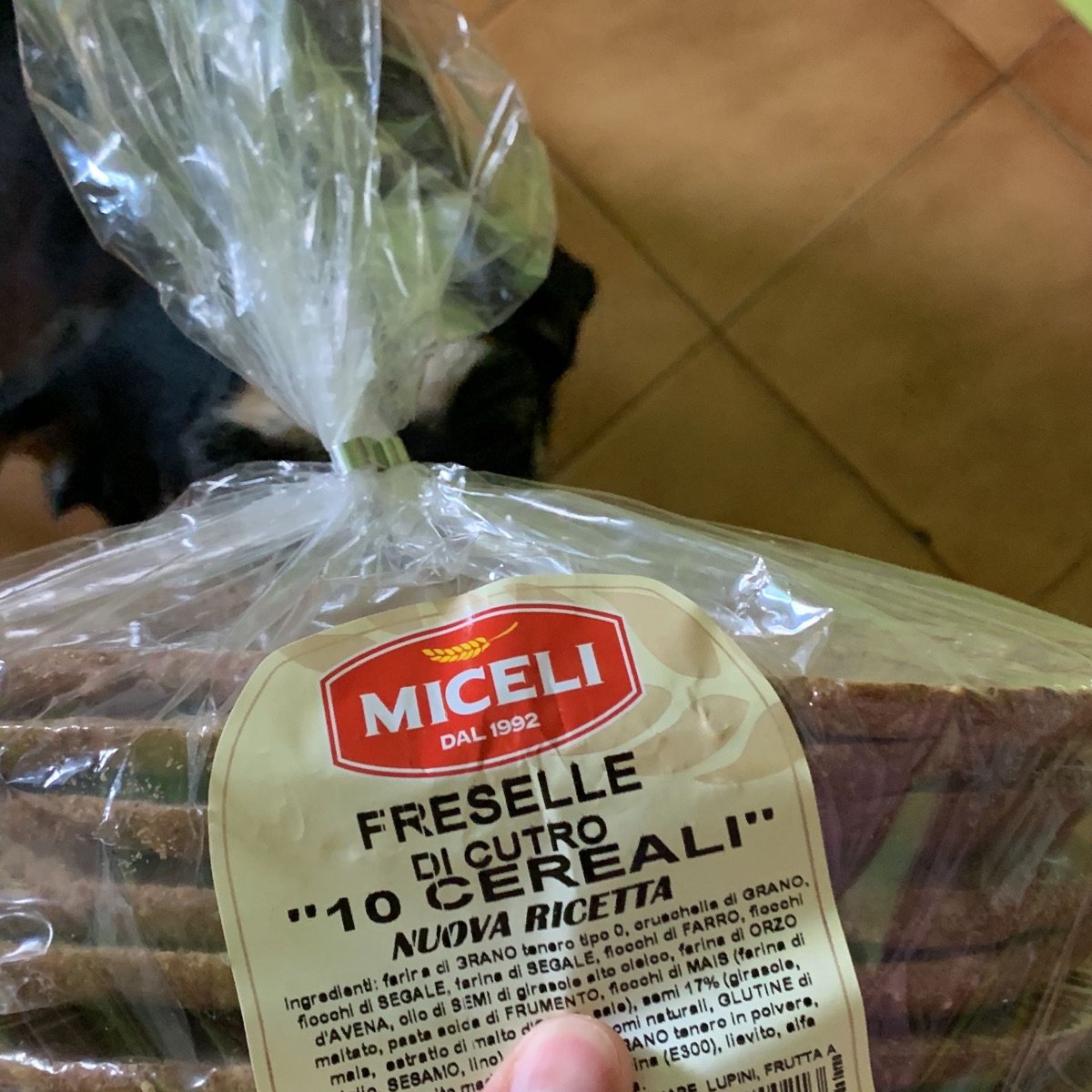 Freselle di Cutro 10 cereali from Miceli - Vegan Product Reviews ...