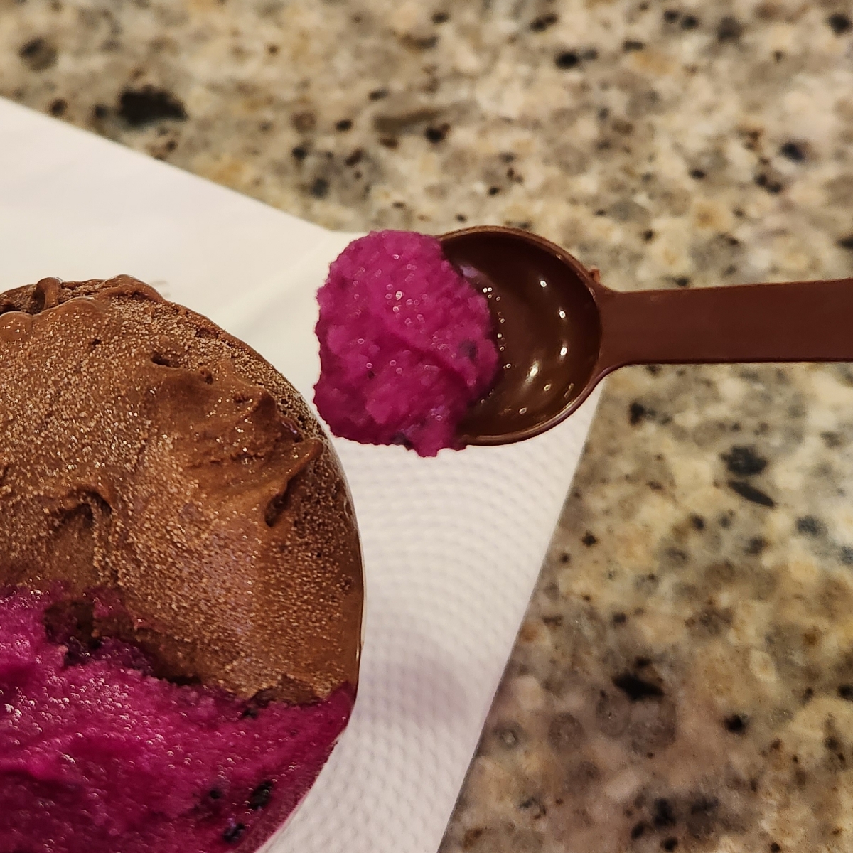 Sorvete de Pitaya from Bacio di latte - Vegan Product Reviews & Ratings ...