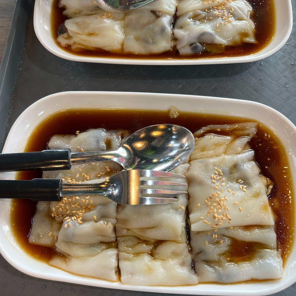 mushroom chee cheong fun at Chef Wei HK Cheong Fun, Singapore - Vegan ...