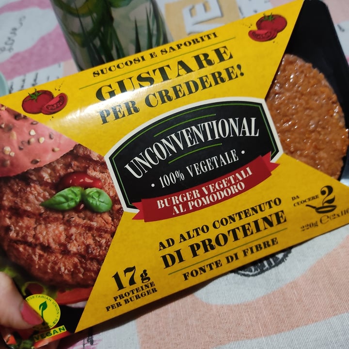 Unconventional Burger Vegetale Al Pomodoro - Tomato Burger Review ...