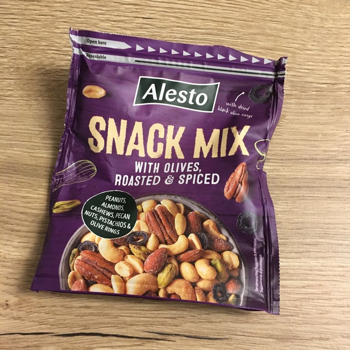 Alesto Snack mix with olives, roasted and spiced Review | abillion