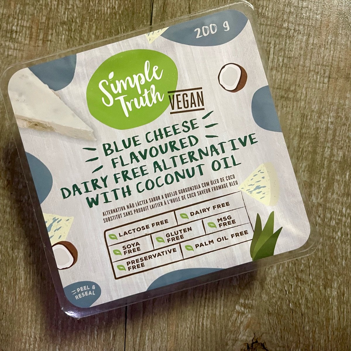 Blue cheese flavoured Dairy free alternative from Simple Truth - Vegan ...