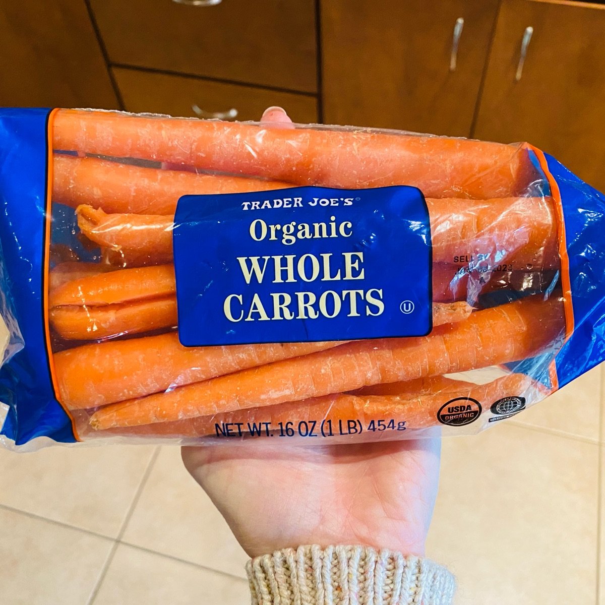 Trader Joe's - Organic Whole Carrots Review | abillion