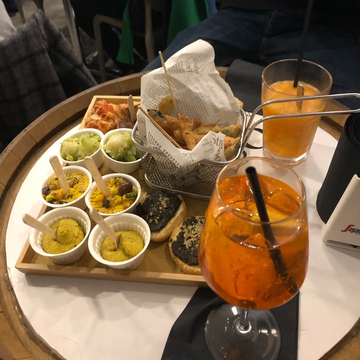 Perricone Cookering - Bistrot Milano, Italy Tagliere Vegano Review ...