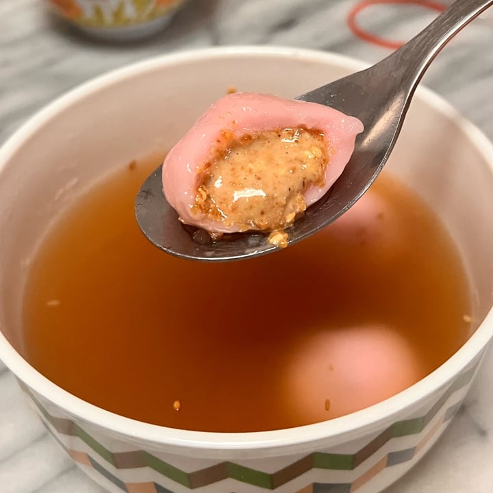 Chinatown Glutinous Rice Balls - Peanut And White Sesame Review | abillion