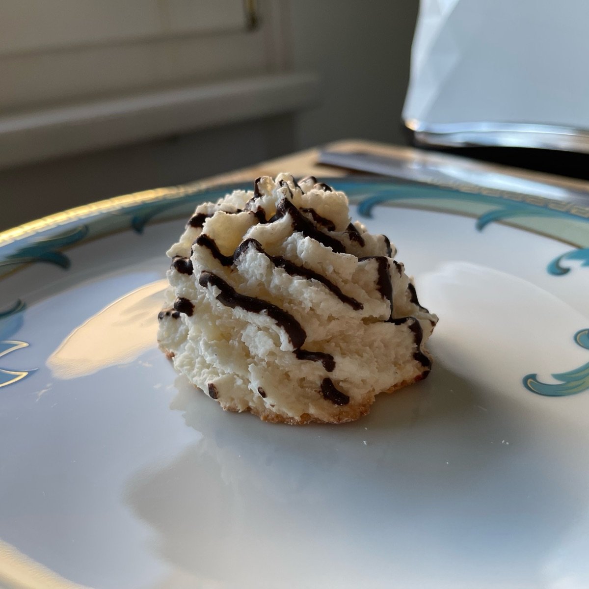 Coconut Macaroon’s from bakery bakery - Vegan Product Reviews & Ratings ...