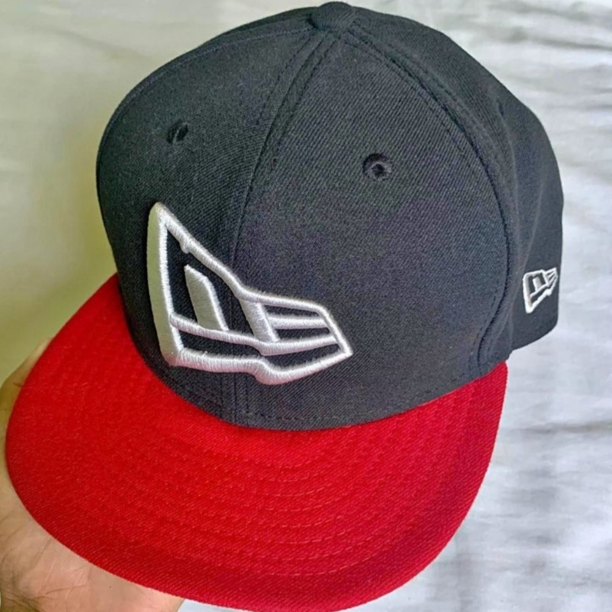 Flag Logo Cap from New Era - Vegan Product Reviews & Ratings | abillion