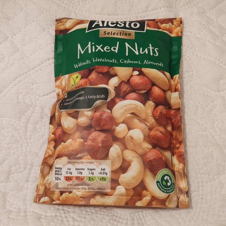 Alesto Mixed nuts Review | abillion