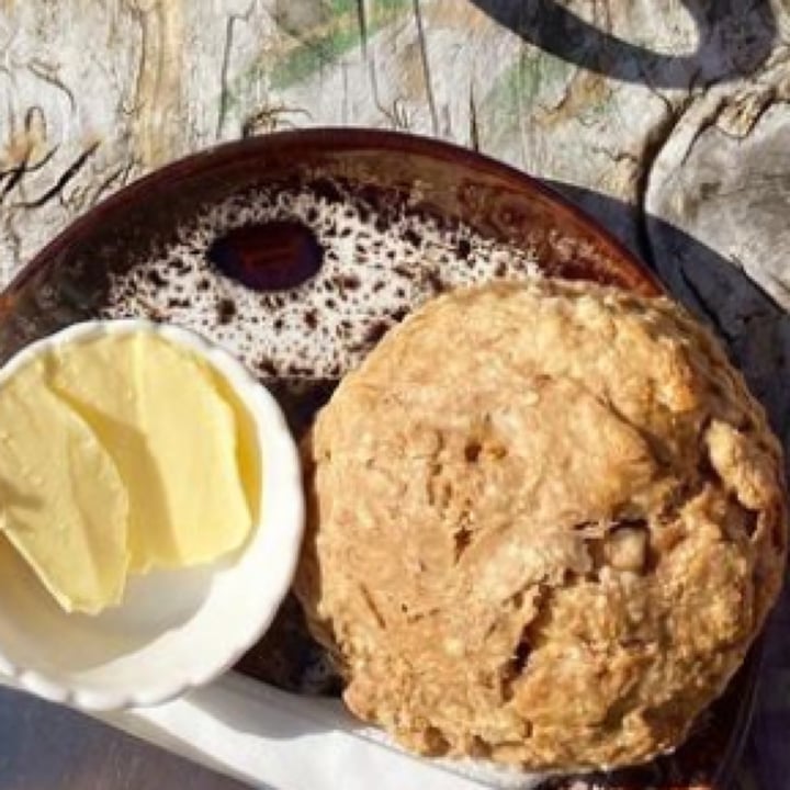 Beetroot Sauvage United Kingdom apple and cinnamon scone Review | abillion