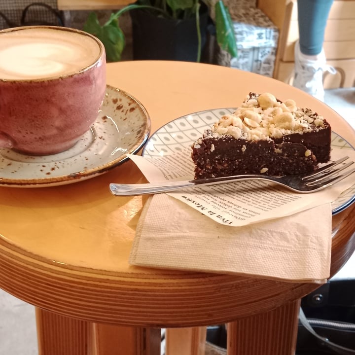 Brillace Cafe Gzira, Malta ferrero rocher cake Review | abillion