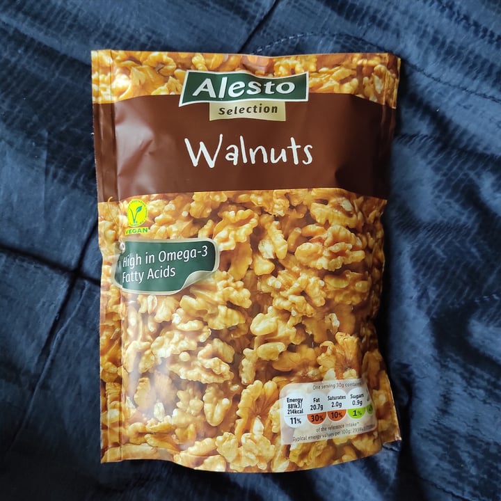 Alesto Alesto Walnuts Review | abillion