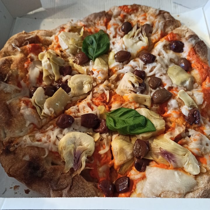Pirati DeLuxe Codogno, Italy Pizza Morgan scrocchia Review | abillion