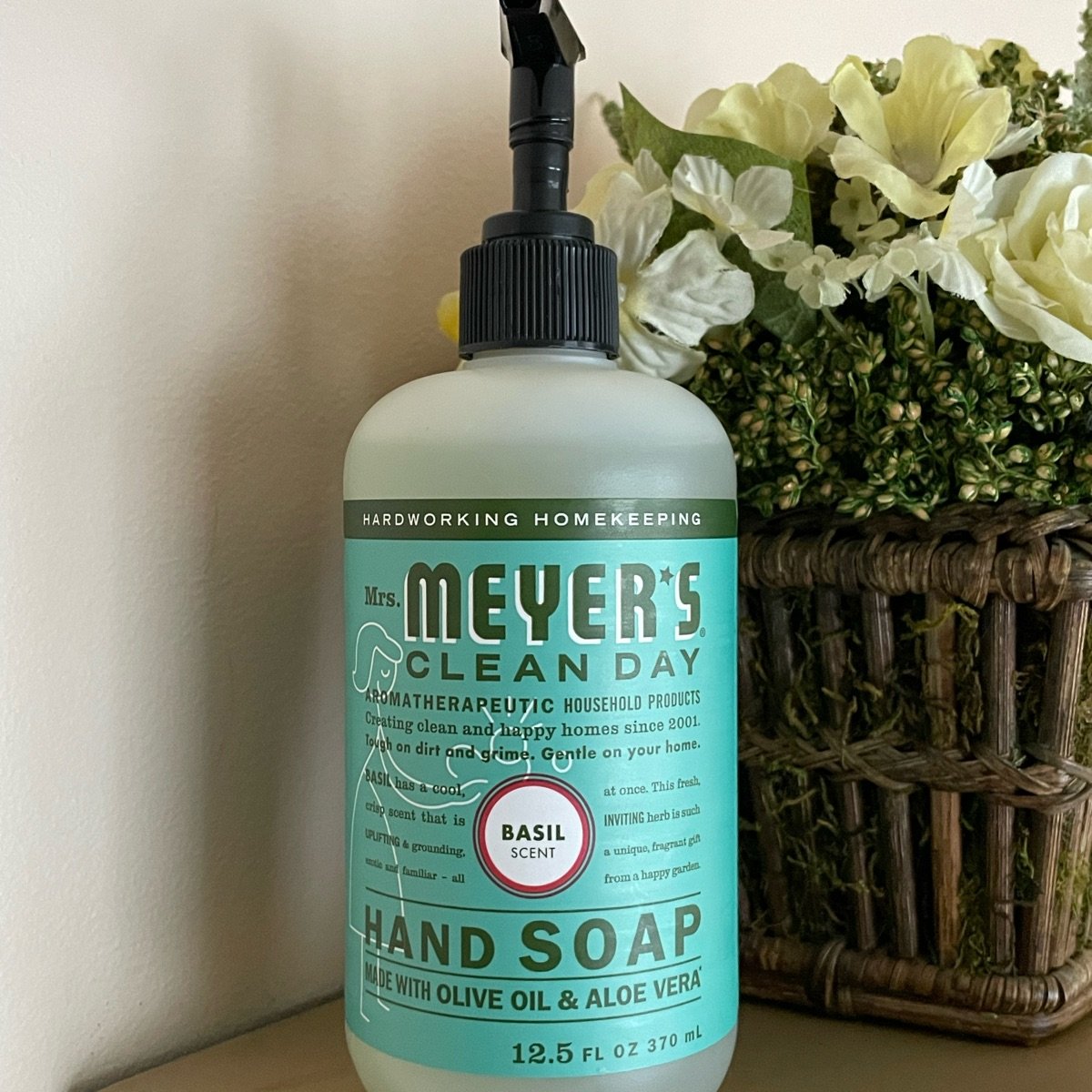 Basil Hand Soap from Mrs. Meyers - Vegan Product Reviews & Ratings ...