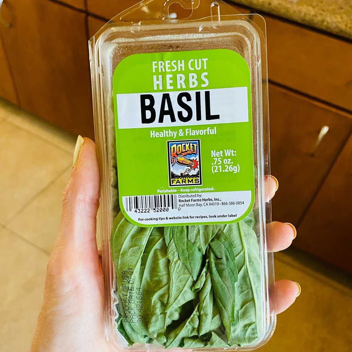 Basil from Rocket Farms - Vegan Product Reviews & Ratings | abillion