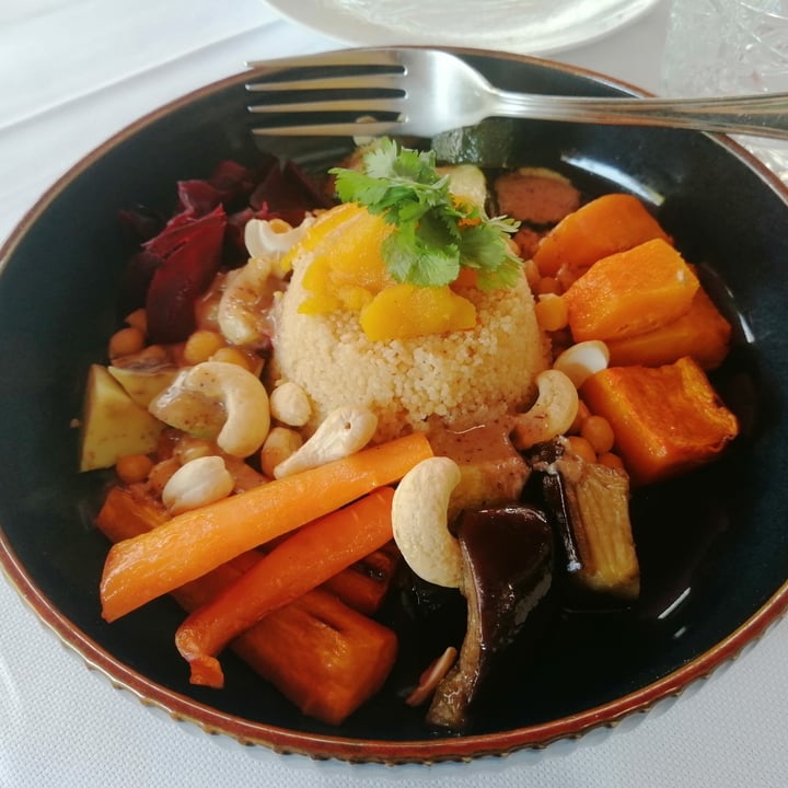 Caprice 1971 Bardolino, Italy Happy Bowl Review | abillion