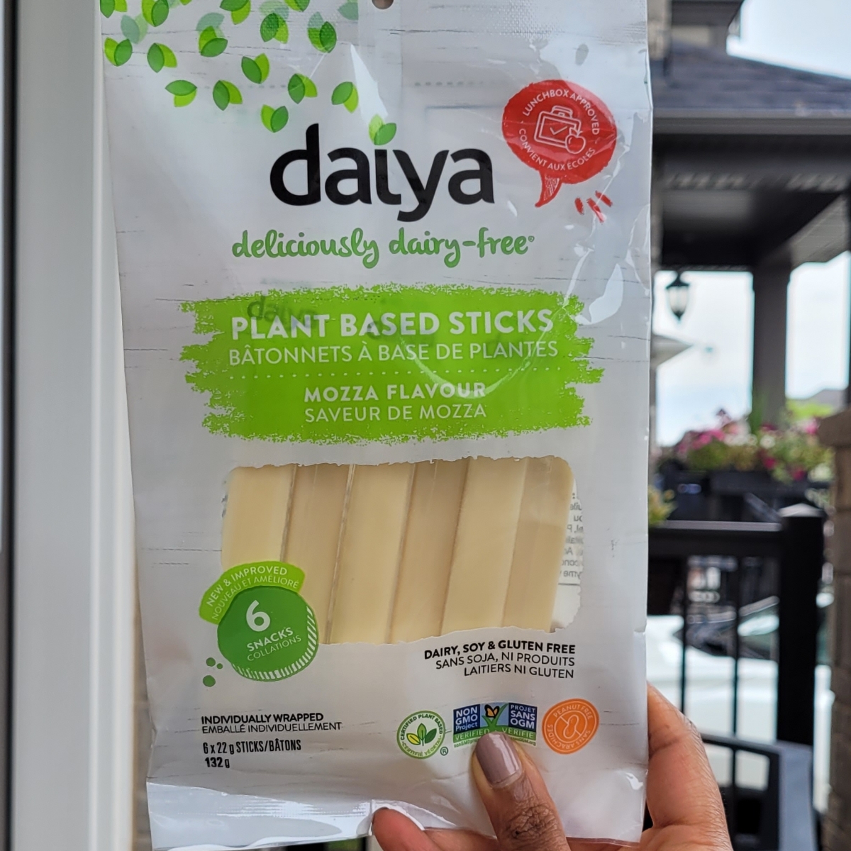 Plant based sticks mozza flavour at Daiya - Review by @theveglife ...