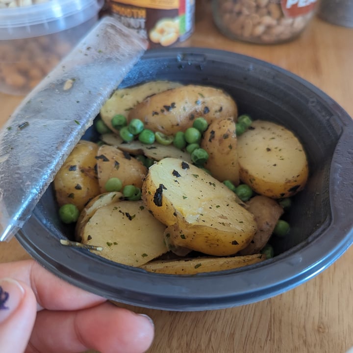 Tesco Finest Minted baby potatoes with peas Review | abillion
