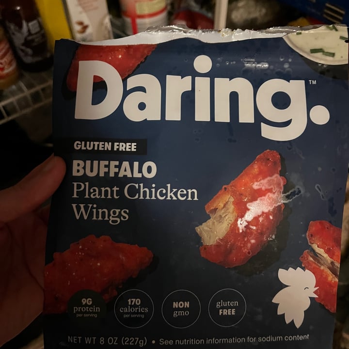 Daring Buffalo Plant Chicken Wings Review | abillion