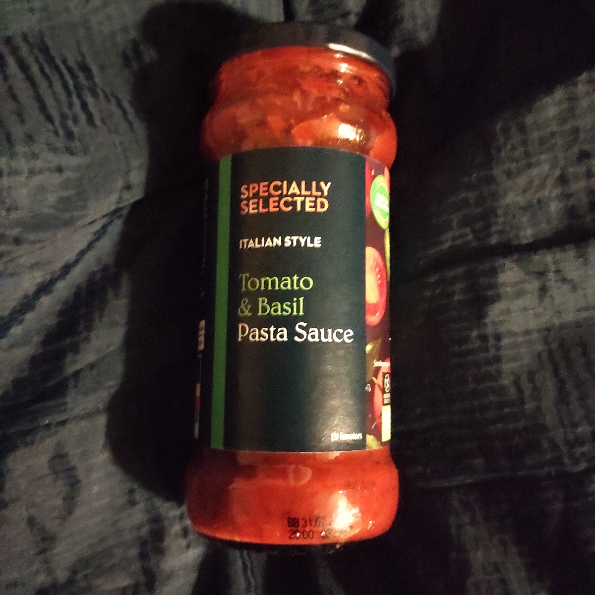 Tomato & Basil Pasta Sauce from ALDI Specially Selected - Vegan Product ...