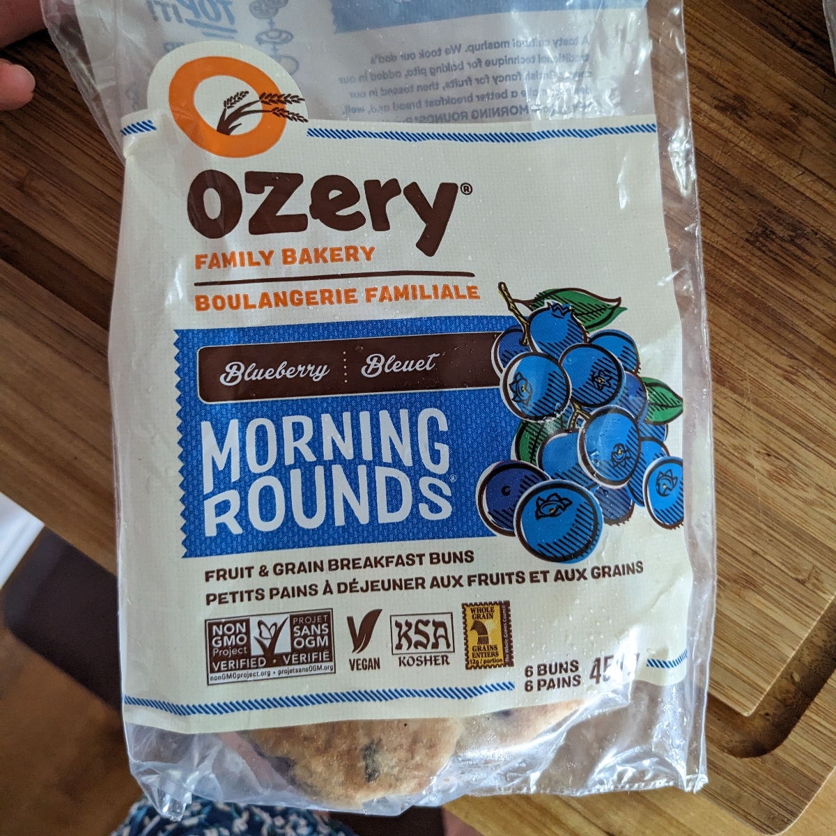 Ozery Bakery - Blueberry Morning Rounds Review | abillion