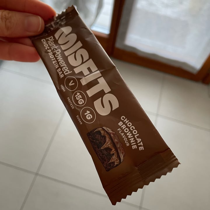 Misfits plant powered choc protein bar Review | abillion