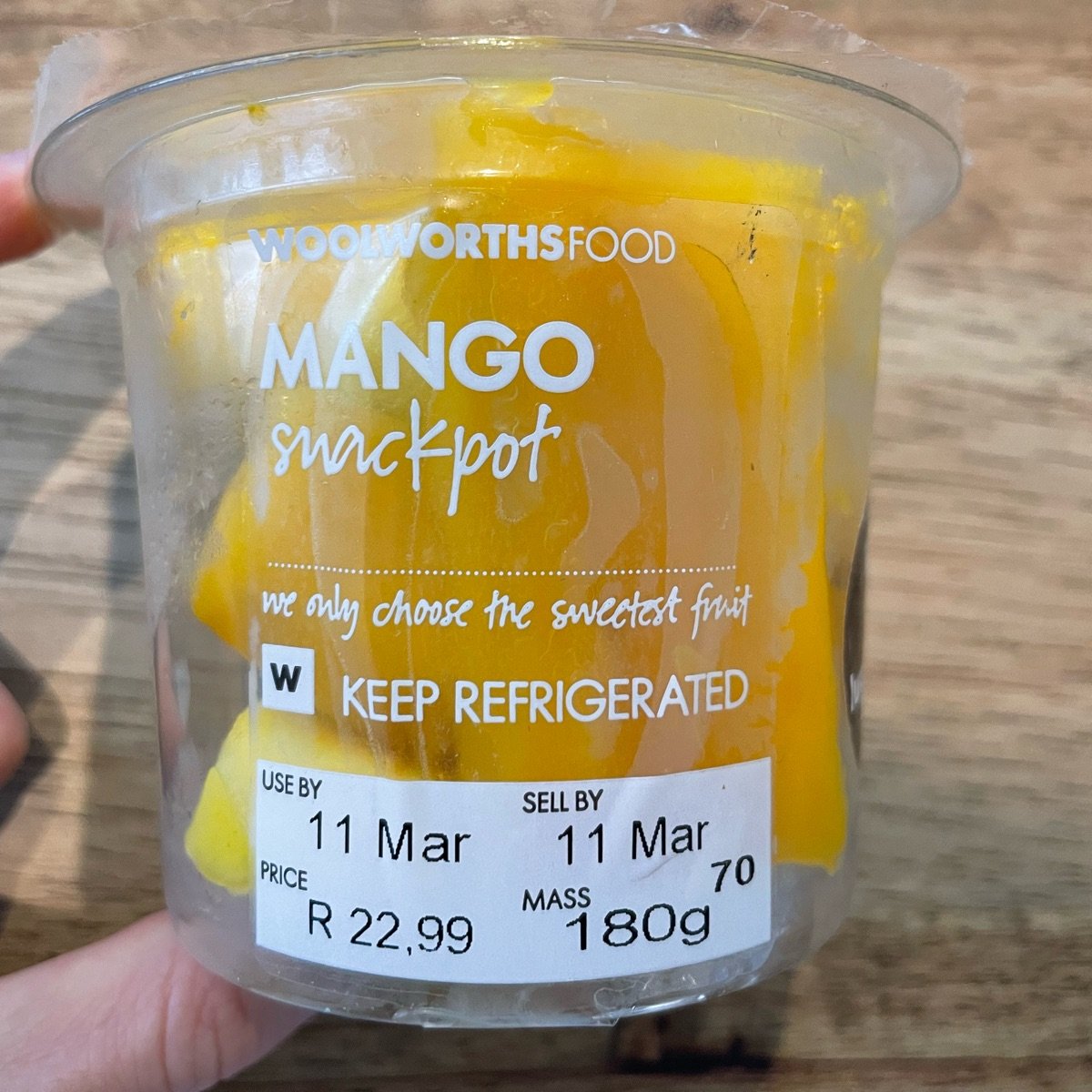Mango Snackpot from Woolworths Food - Vegan Product Reviews & Ratings ...