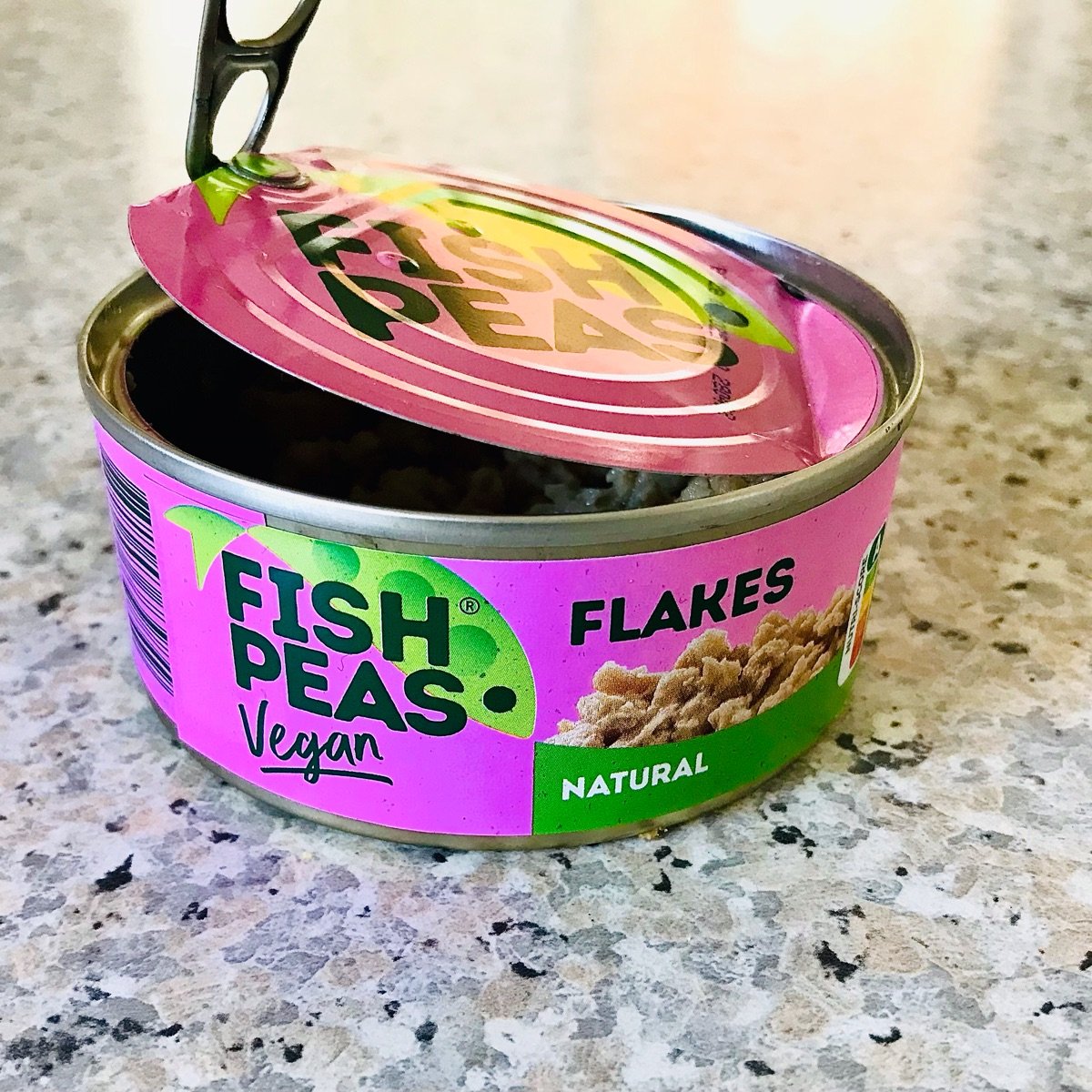 fishly flakes from fish peas - Vegan Product Reviews & Ratings | abillion